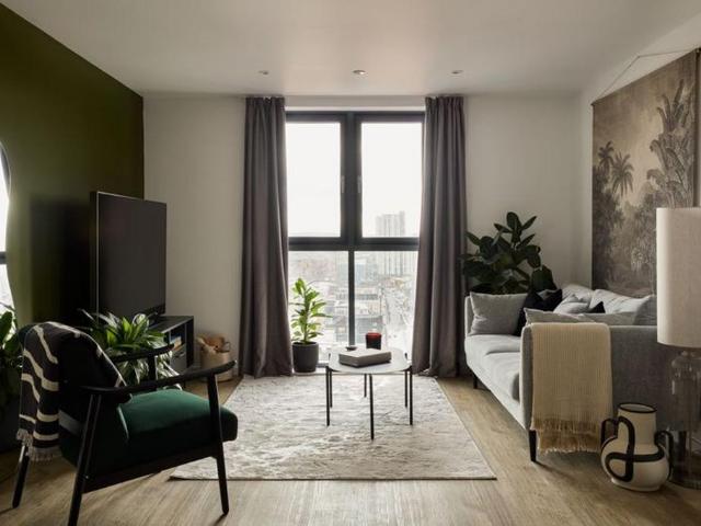 Swan Street House, Manchester, M4 3 bed apartment to rent £2,050 pcm £473 pw
