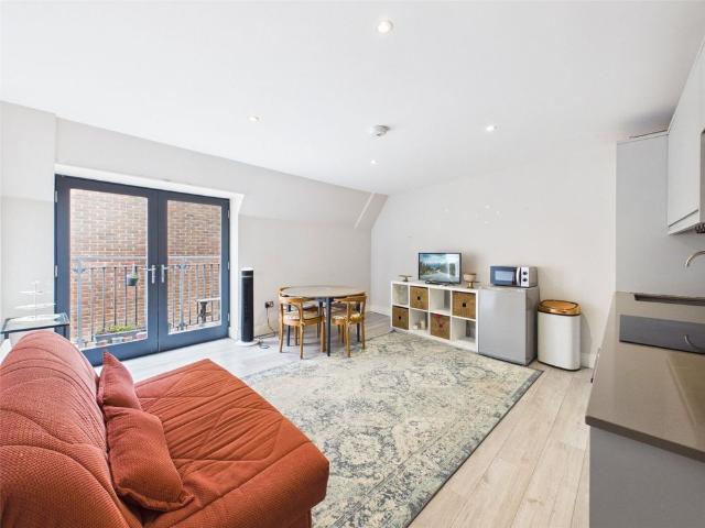 Swan Street, Isleworth, Middlesex, TW7