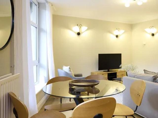 Swan Street, London, SE1 4YR, United Kingdom | 3 bed apartment for rent #167582799 | Rentberry