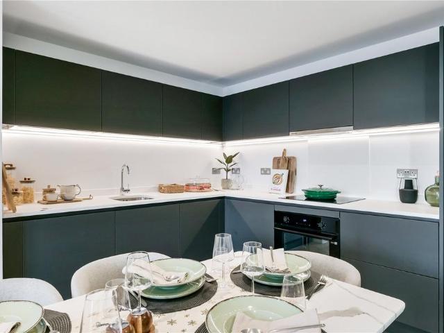 Swan Street, Manchester, M4 3 bed apartment to rent £2,350 pcm £542 pw