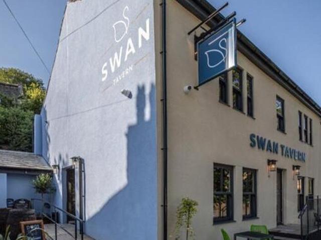 Swan Tavern Oldham Road, Ripponden, Pub For Sale