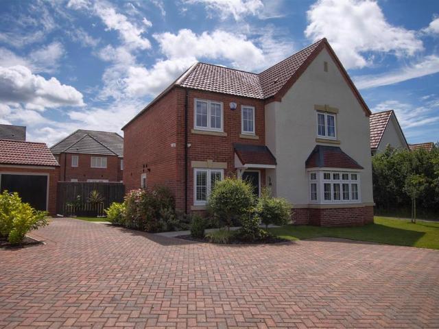 Swanage Close, Yarm 4 bed detached house to rent £1,950 pcm £450 pw