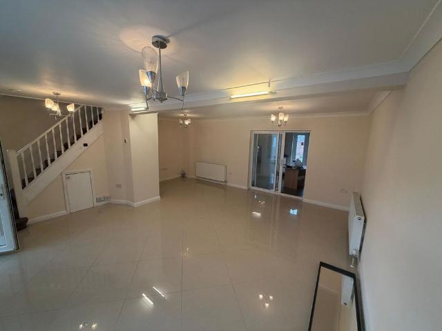 Swanage Waye, Hayes UB4, 3 bed semi detached house to rent, £2,500 pcm | PrimeLocation