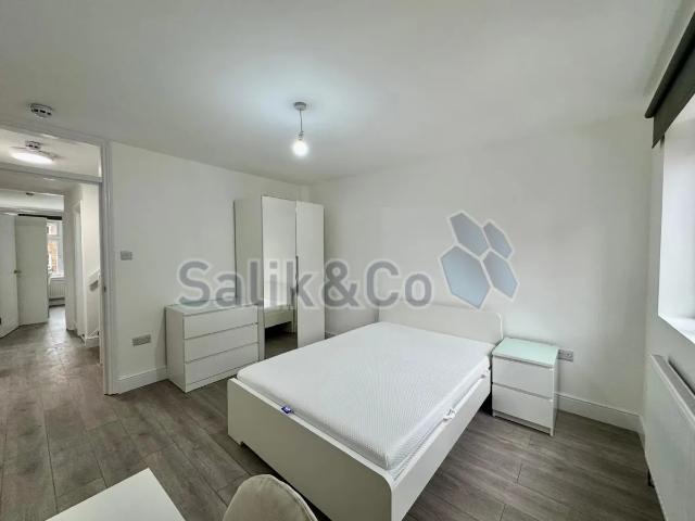 Swanfield Street, London E2, 5 bed maisonette to rent, £5,400 pcm | PrimeLocation