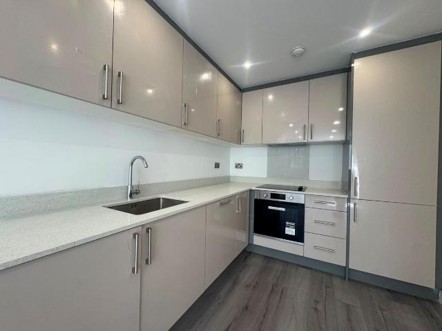 Swanley Centre, Swanley BR8, 1 bed flat to rent, £1,500 pcm | PrimeLocation