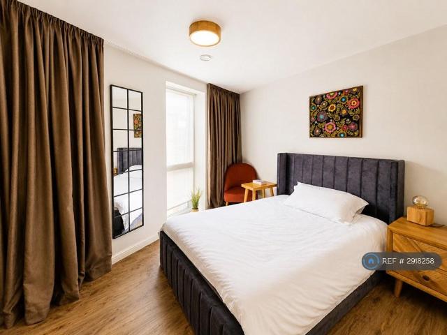 Swann House, Bristol, BS1 2 bed flat to rent £1,999 pcm £461 pw