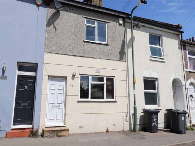 Swanscombe Street, Swanscombe, Kent. 2 bed terraced house to rent £1,440 pcm £332 pw