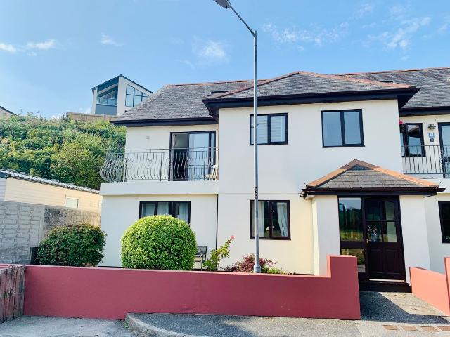 Swanpool Court, Falmouth TR11, 3 bed flat to rent, £1,825 pcm | PrimeLocation
