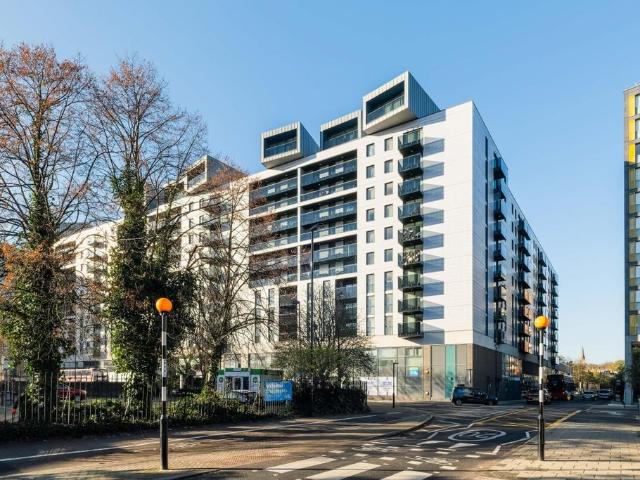 Swanton Court, Jerrard Street SE13 2 bed flat to rent £1,925 pcm £444 pw