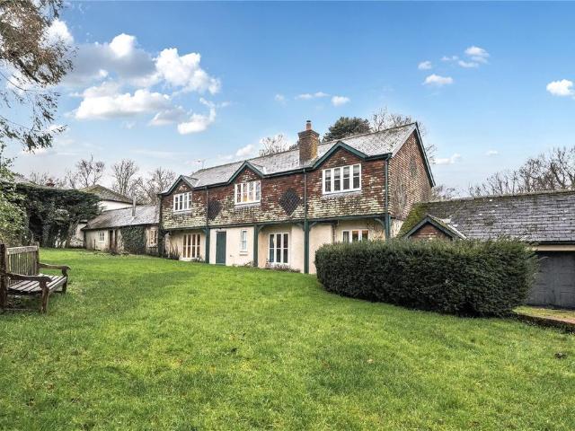 Swarraton, Alresford, Hampshire, SO24 6 bed semi detached house to rent £5,750 pcm £1,327 pw