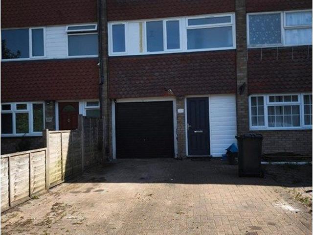Swasedale Road, Luton LU3, 4 bed terraced house to rent, £1,600 pcm | PrimeLocation