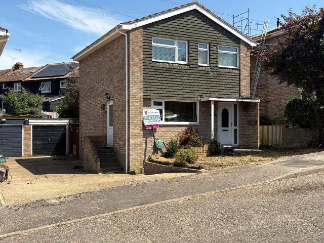 Sweden Close, Dovercourt CO12, 3 bed detached house to rent, £1,450 pcm | PrimeLocation