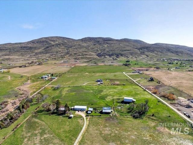 Sweet Ola Hwy, Sweet, ID 83670