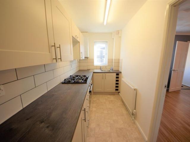 Sweetbriar Gardens, Waterlooville PO7, 1 bed terraced house to rent, £1,150 pcm | PrimeLocation