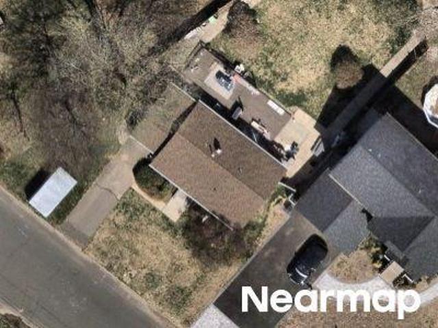 Sweetbriar Ln