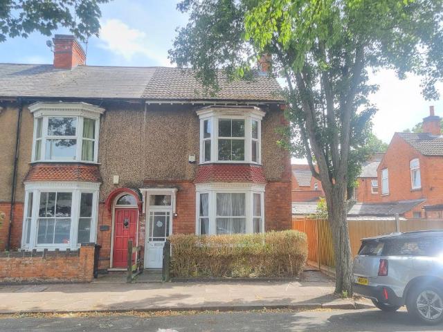 Sweetbriar Road, Leicester LE3, 3 bed terraced house to rent, £1,100 pcm | PrimeLocation