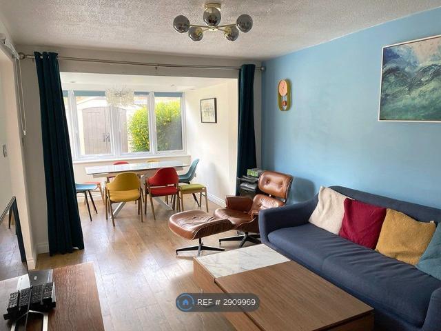Sweets Way, London N20, 4 bed terraced house to rent, £2,950 pcm | PrimeLocation