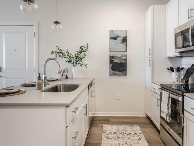 Switch Apartments Studio Apartment for Rent at 1204 N 94th St, Kansas City, KS 66112 I 435 West Kc ks