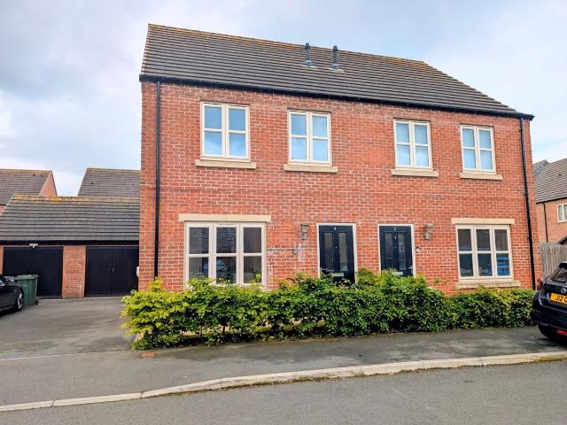Swift Way, Castleford, West Yorkshire WF10, 3 bed semi detached house to rent, £1,025 pcm | PrimeLocation