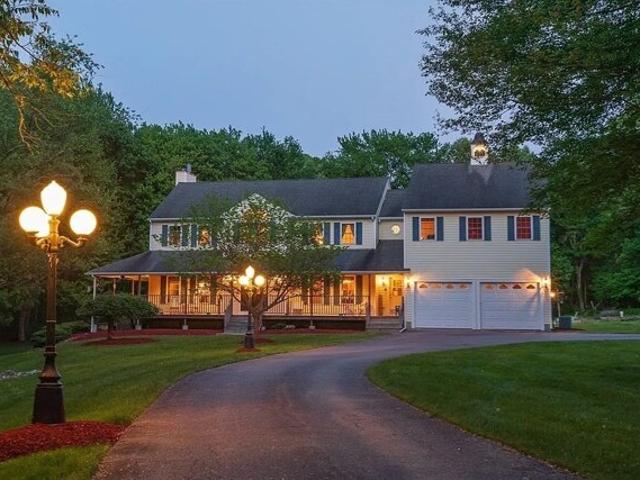 Swing Dr, Berkley, Home For Sale