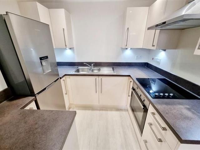 Swingate, Stevenage SG1, 1 bed flat to rent, £1,175 pcm | PrimeLocation