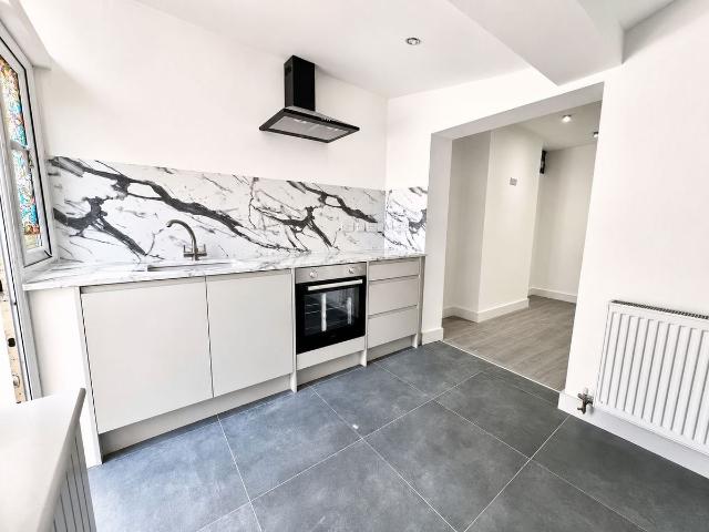 Swindon Centre, Swindon SN1, 3 bed terraced house to rent, £1,495 pcm | PrimeLocation