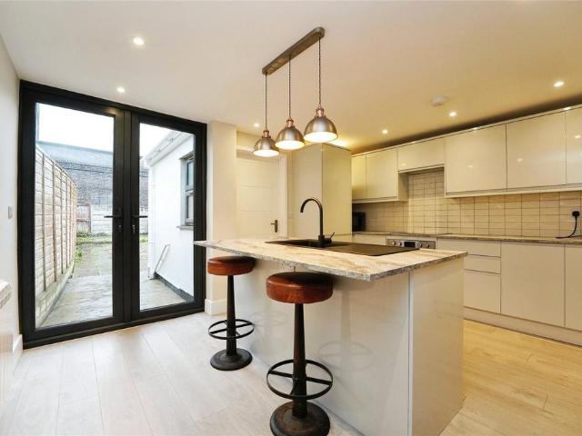 Swindon Street, Cheltenham, GL51 3 bed house to rent £1,550 pcm £358 pw