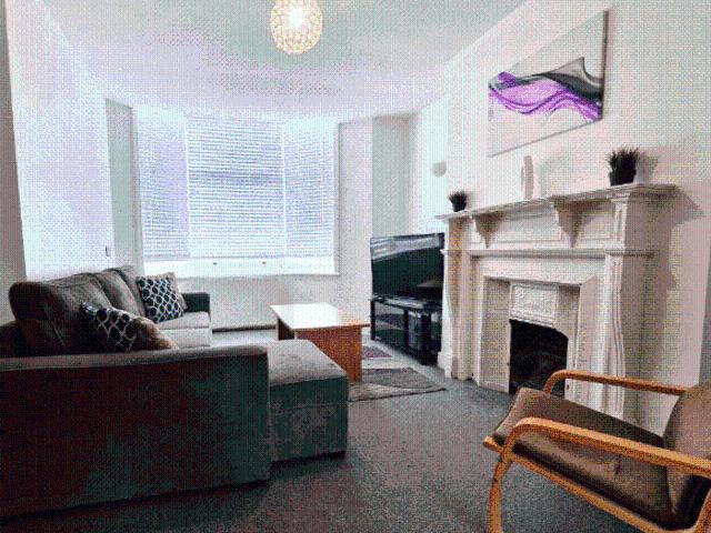 Swindon, SN1 2 bed flat to rent £1,150 pcm £265 pw