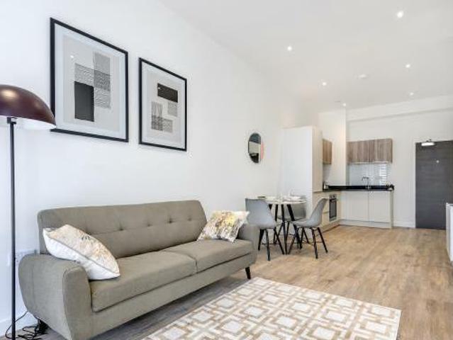 Swindon, Wiltshire, 2 Bedroom Apartment