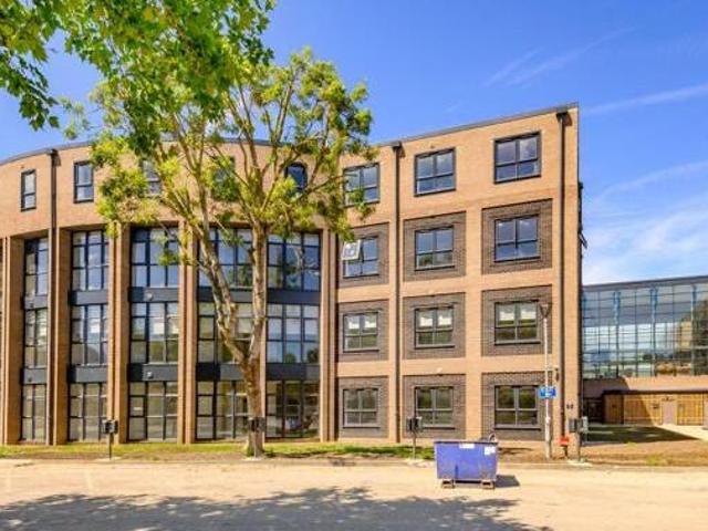 Swindon, Wiltshire, 2 Bedroom Apartment