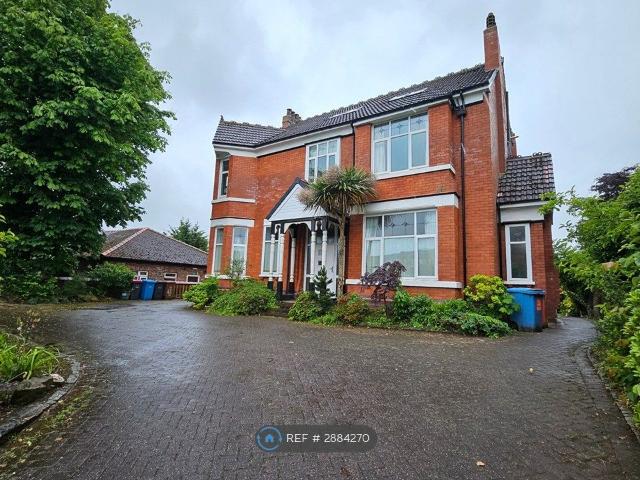 Swinton, Manchester M27, 2 bed flat to rent, £980 pcm | PrimeLocation