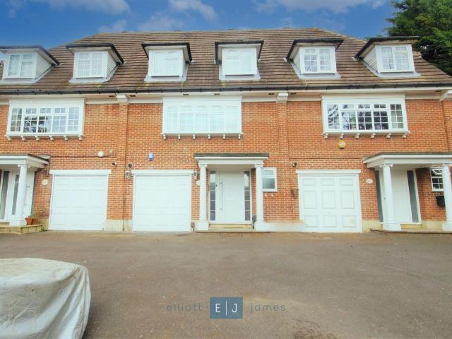 Swiss Cottage Place, Loughton IG10, 5 bed town house to rent, £3,500 pcm | PrimeLocation