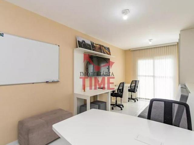 ST0101 Apartamento Mobiliado 1 quarto Andar Alto e Vista Livre à Venda Cristo Rei Curitiba