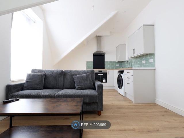 St Thomas, Swansea SA1, Studio to rent, £900 pcm | PrimeLocation
