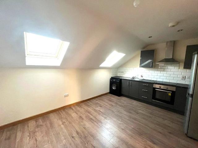 St Thomas Road, Derby DE23, 2 bed flat to rent, £650 pcm | PrimeLocation