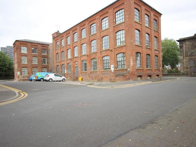 St. Thomas's Place, Stockport 2 bed apartment to rent £1,095 pcm £253 pw