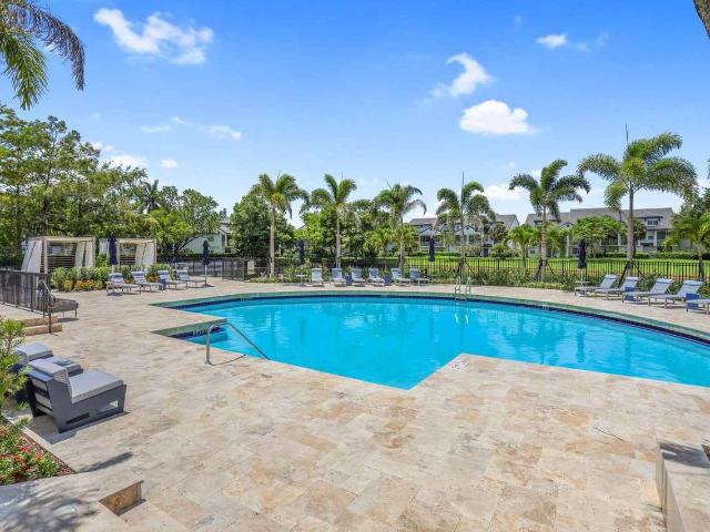 St. Tropez Townhomes & Villas 3 Bedroom Apartment for Rent at 8000 Cleary Blvd, Plantation, FL 33324