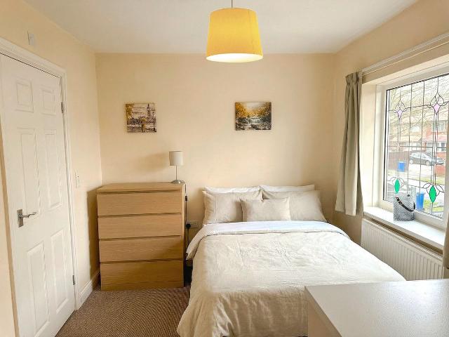St Vincent Avenue, Doncaster DN6, Room to rent, £475 pcm | PrimeLocation