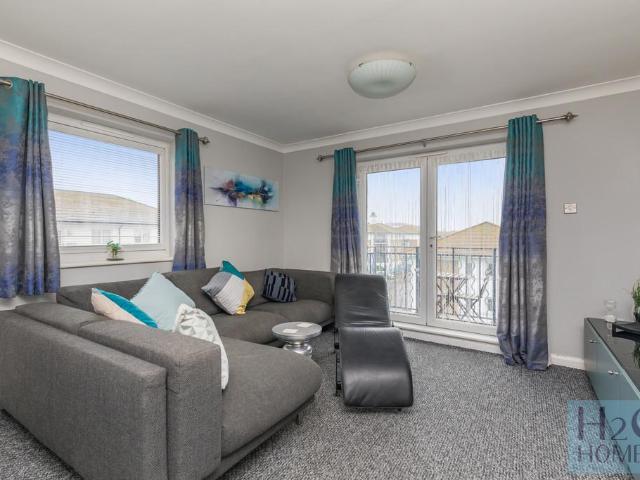 St Vincents' Court 2 bed apartment to rent £3,575 pcm £825 pw