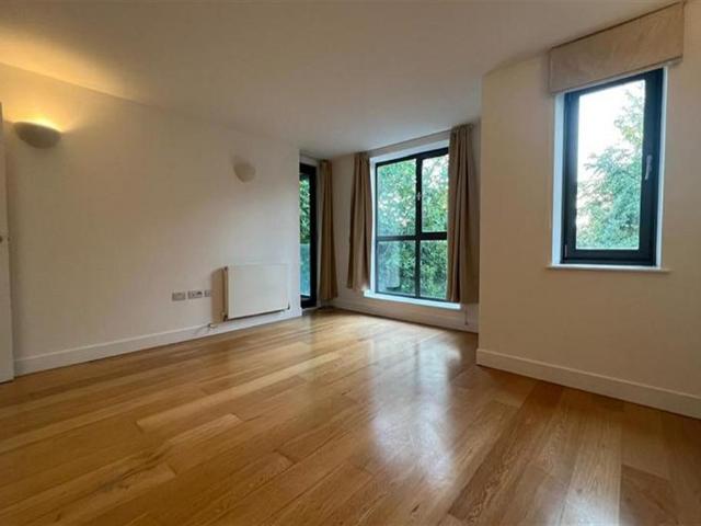 St Williams Court, Gifford Street. 1 bed apartment to rent £2,500 pcm £577 pw