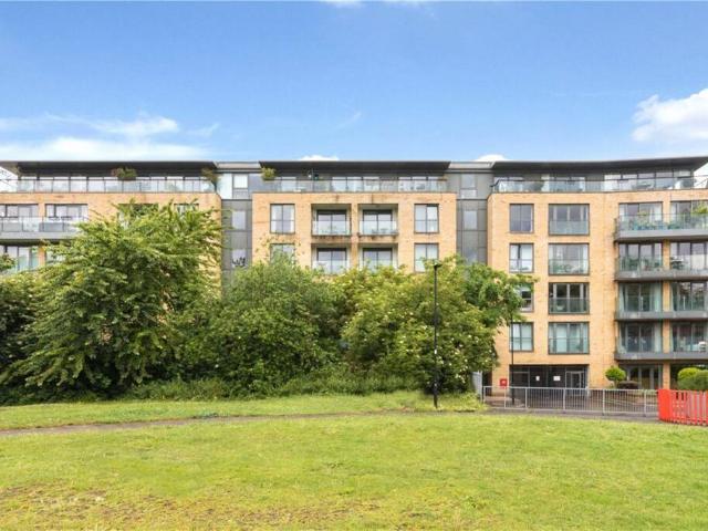 St Williams Court, King's Cross. 2 bed apartment to rent £3,000 pcm £692 pw