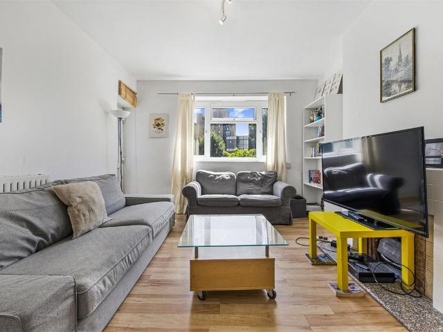 St. Agnes Place, London SE11, 3 bed flat to rent, £3,000 pcm | PrimeLocation