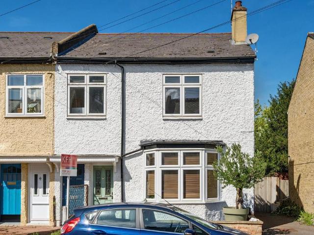 St. Aidans Road, East Dulwich. 1 bed maisonette to rent £1,900 pcm £438 pw