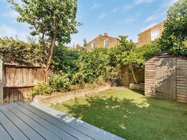 St. Albans Avenue, Chiswick, London, W4 5 bed terraced house to rent £5,500 pcm £1,269 pw