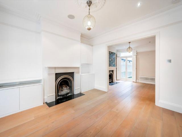 St. Albans Avenue, Chiswick, W4, London