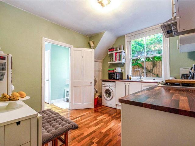St. Albans Avenue, London, W4 2 bed flat to rent £2,600 pcm £600 pw