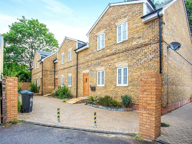 St. Albans Road, Watford, Hertfordshire WD17, 1 bed flat to rent, £1,350 pcm | PrimeLocation
