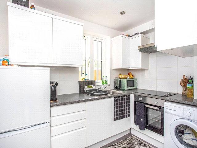 St. Albans Road, Watford, Hertfordshire WD17, 2 bed flat to rent, £1,500 pcm | PrimeLocation