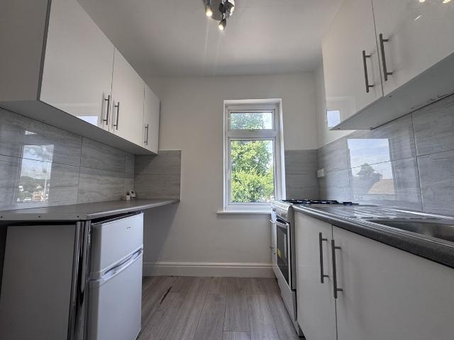 St. Albans Road, Watford WD24, 1 bed flat to rent, £1,350 pcm | PrimeLocation