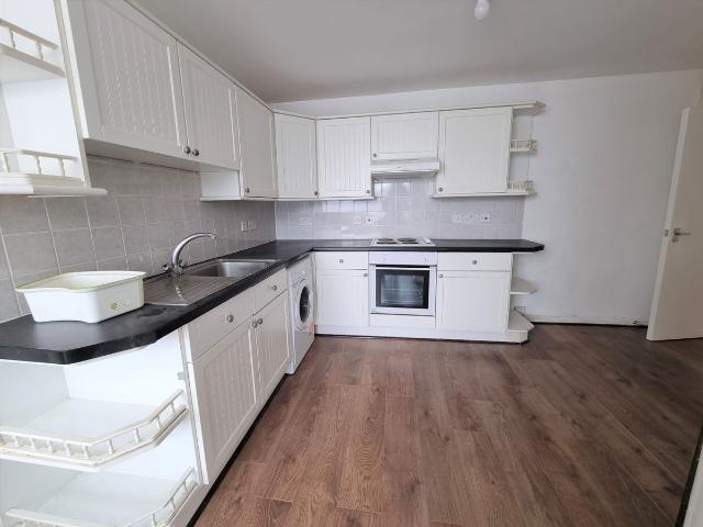 St Albans Road, Watford WD24, 2 bed flat to rent, £1,250 pcm | PrimeLocation